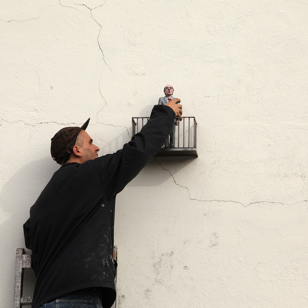 Isaac Cordal: Cement Eclipses – ARToulu Art Area